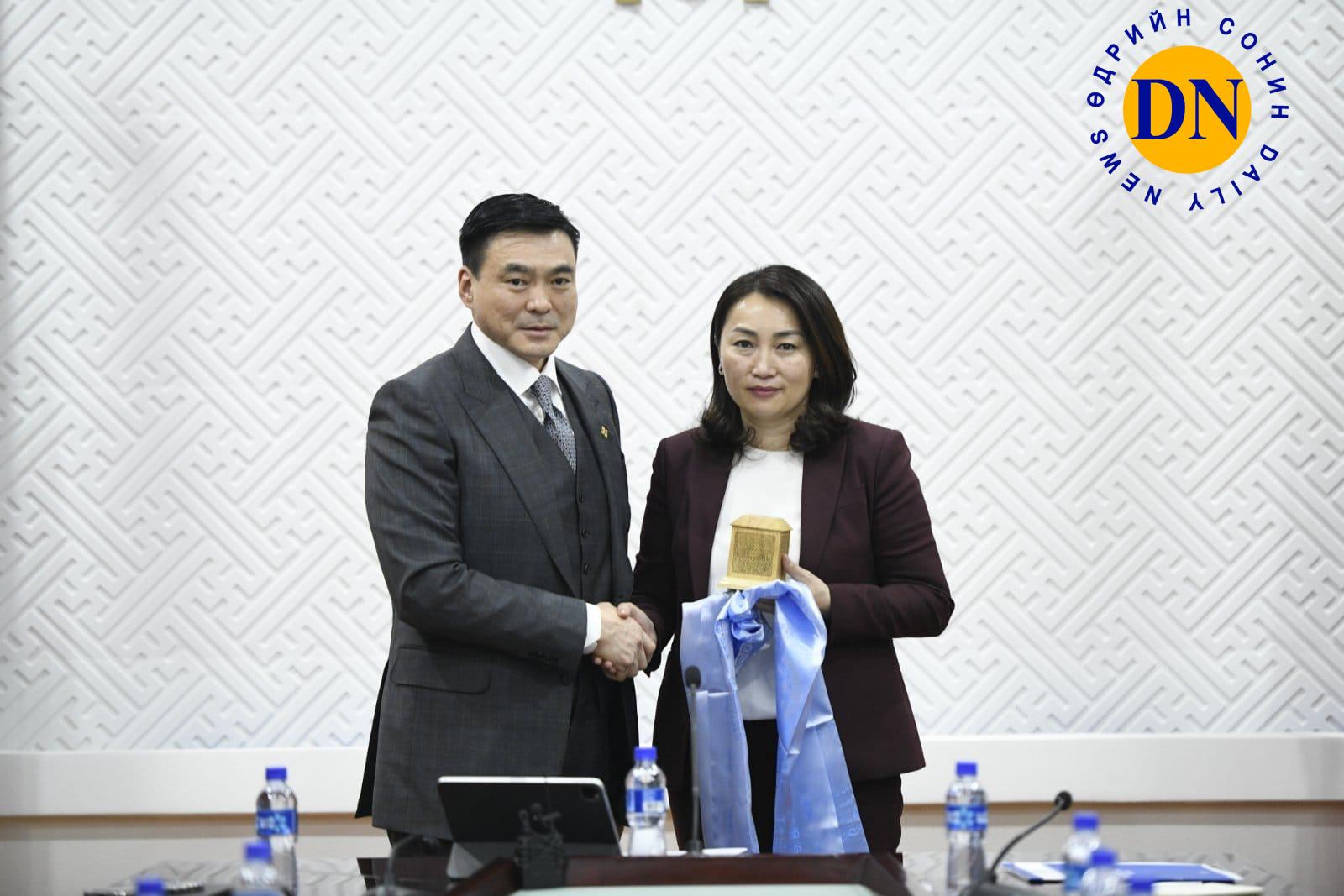 Хөдөлмөр нийгмийн хамгааллын сайд Х Булгантуяа үүрэгт ажилдаа орлоо Dnn Mn