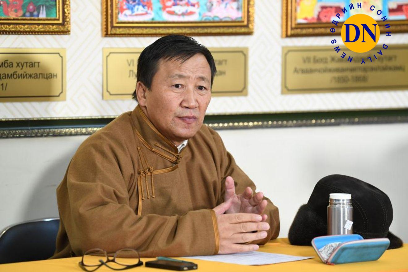 Төрийн шагналт түүхч Оохнойн Батсайхан Дархан Монголын эзэд даржин