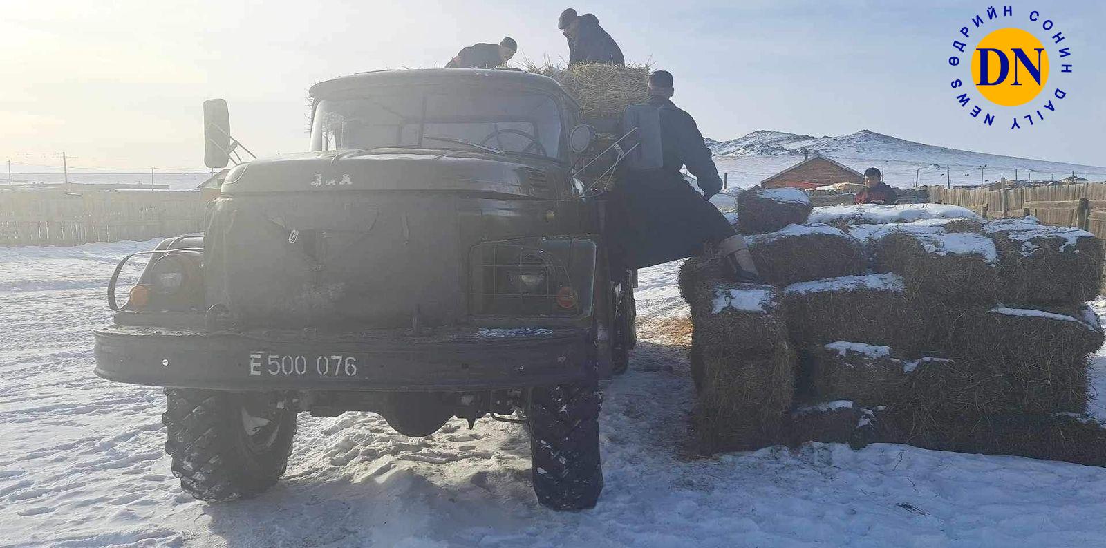 Цэргийн алба хаагчдыг өвөлжилт хүндэрсэн сумдад ажиллуулж эхэлжээ Dnn Mn