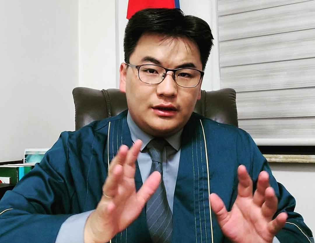 Б Түвшинтөгс Цагдаа нар 13 настай охиныг хүчирхийлсэн нь тогтоогдвол ял улам хүндэрнэ Dnn Mn